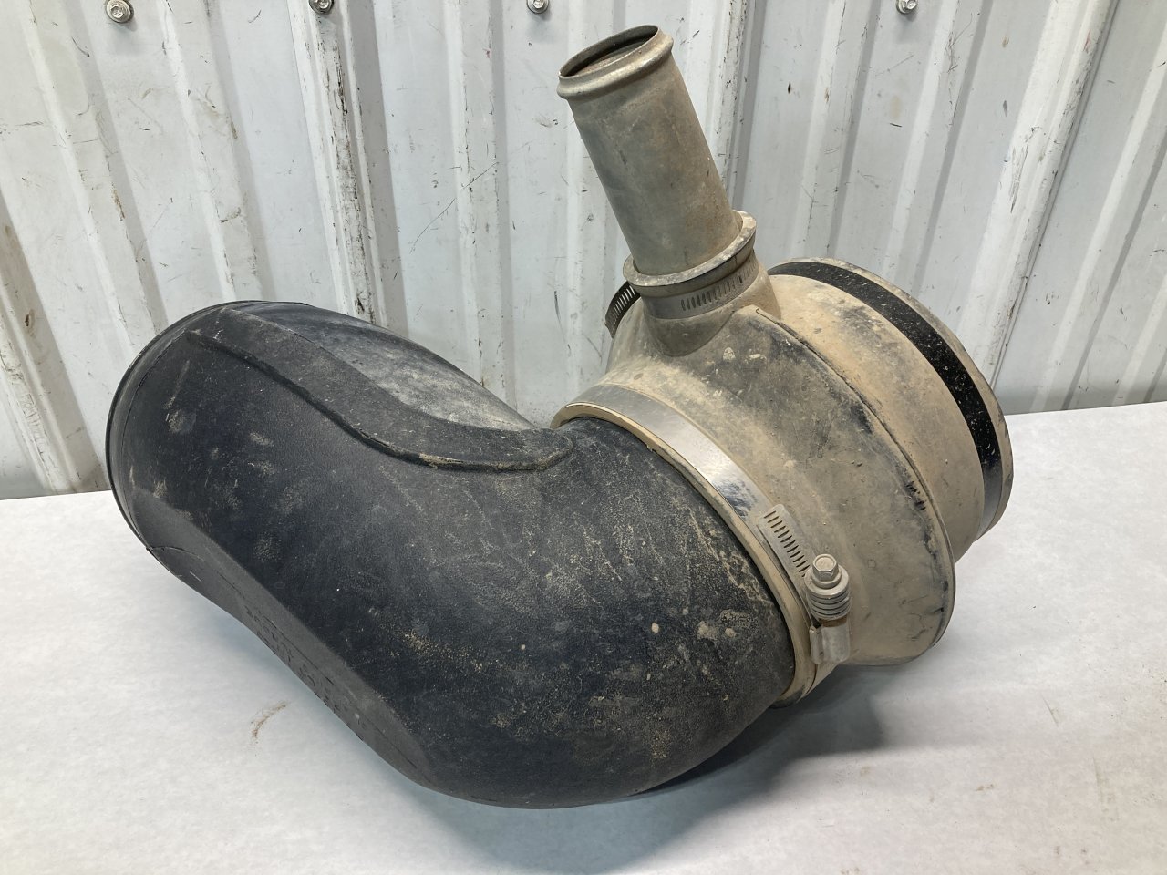 D04-6034 | Peterbilt 365 Air Transfer Tube for Sale