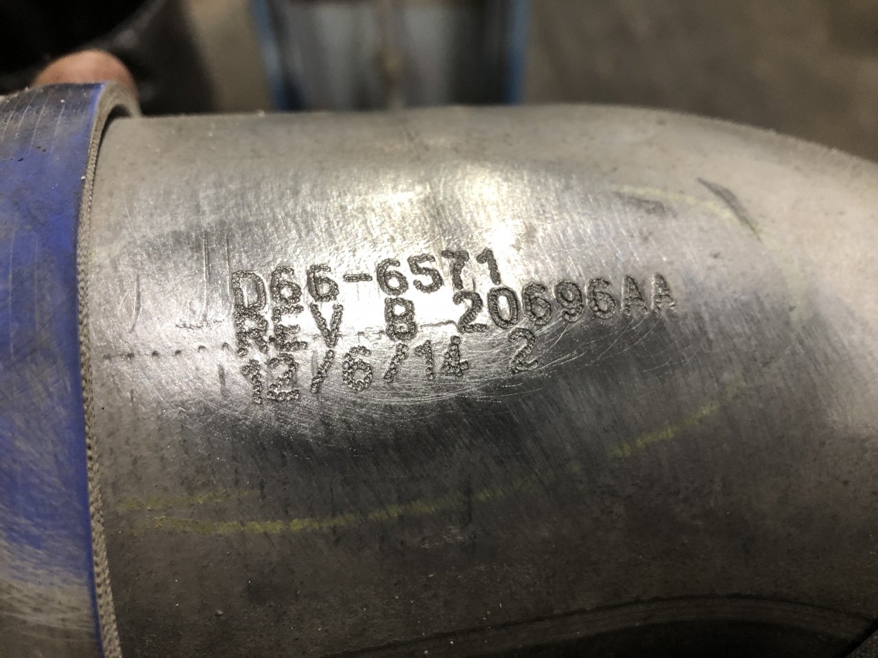 D66-6571 | Kenworth T680 Air Transfer Tube for Sale