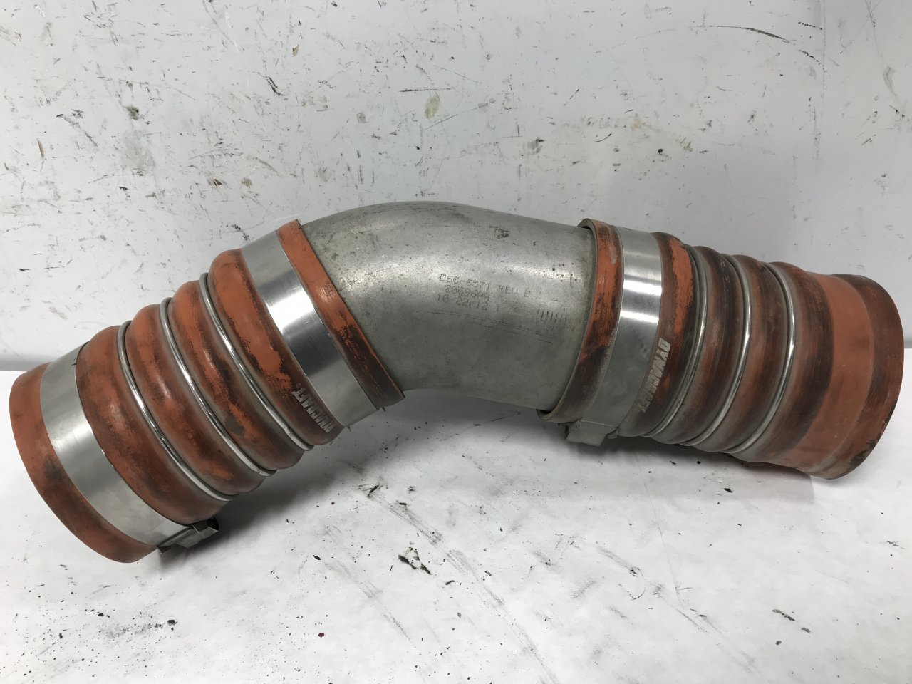 D66-6571 | Peterbilt 587 Air Transfer Tube for Sale