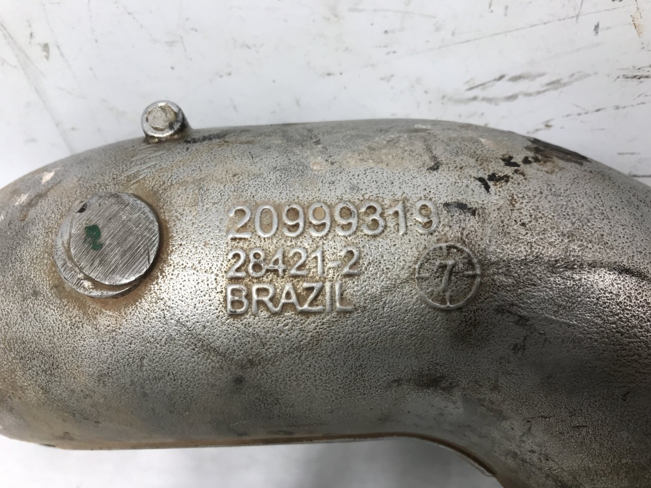 20999319 | Mack CXU613 Air Transfer Tube for Sale