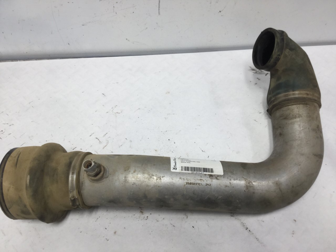 3505037C1 | International 3800 Air Transfer Tube for Sale