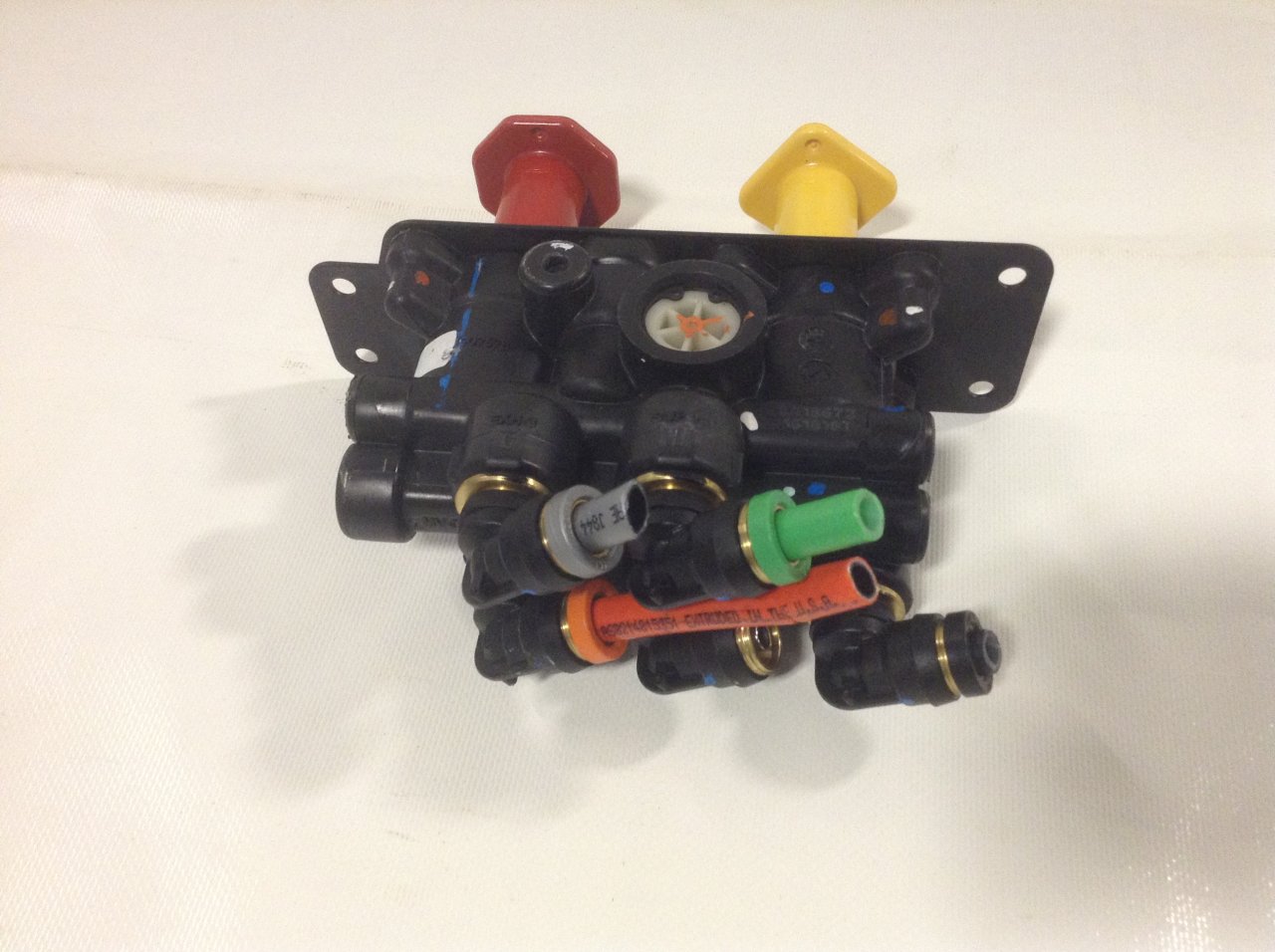 5018303 | Bendix 5018303 Air Valve for Sale