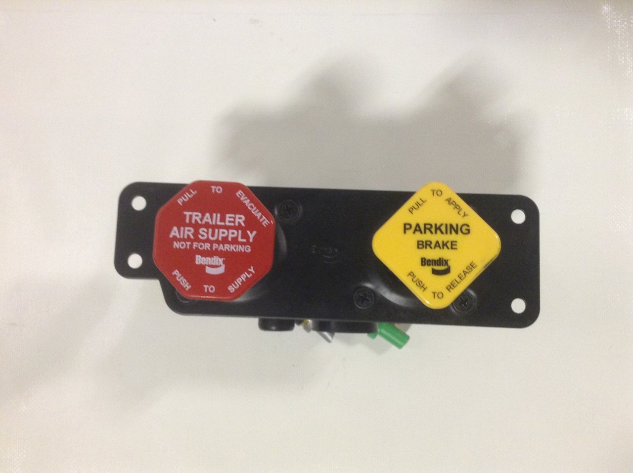 5018303 | Bendix 5018303 Air Valve for Sale