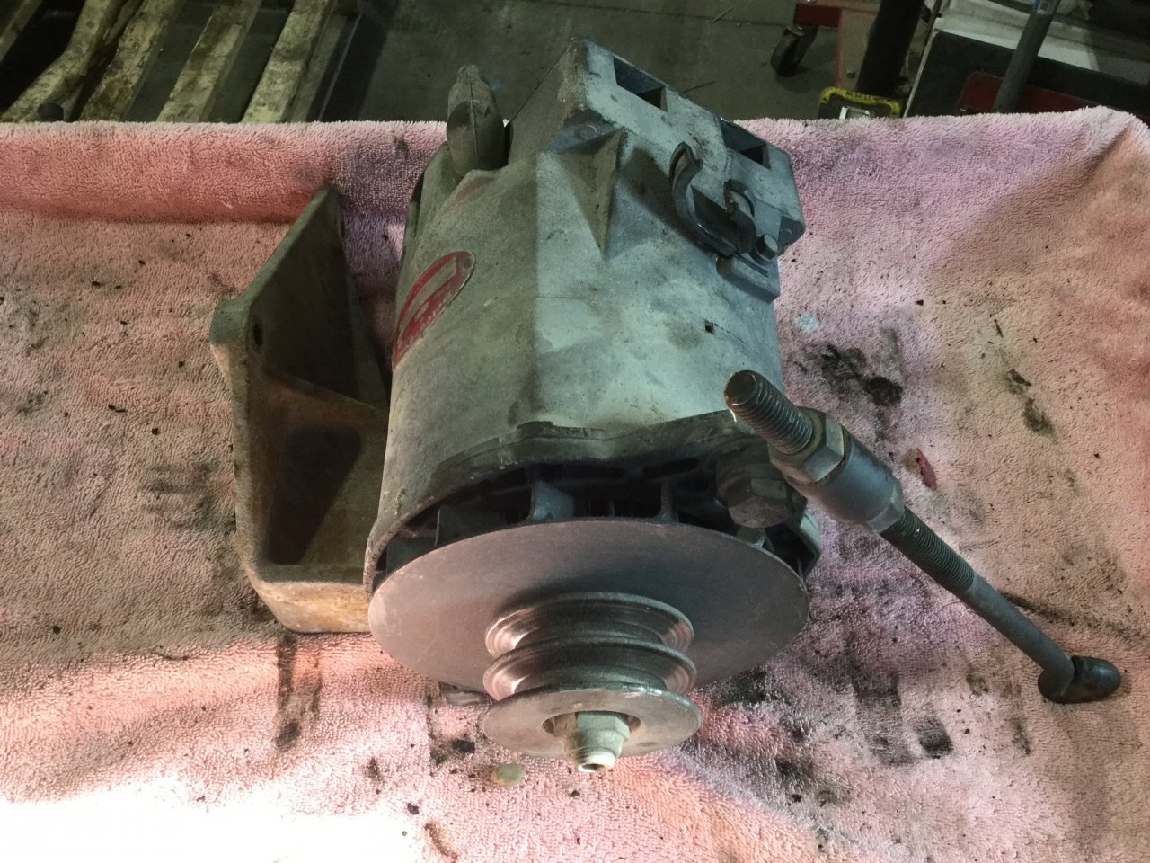 International 9670 Alternator for Sale