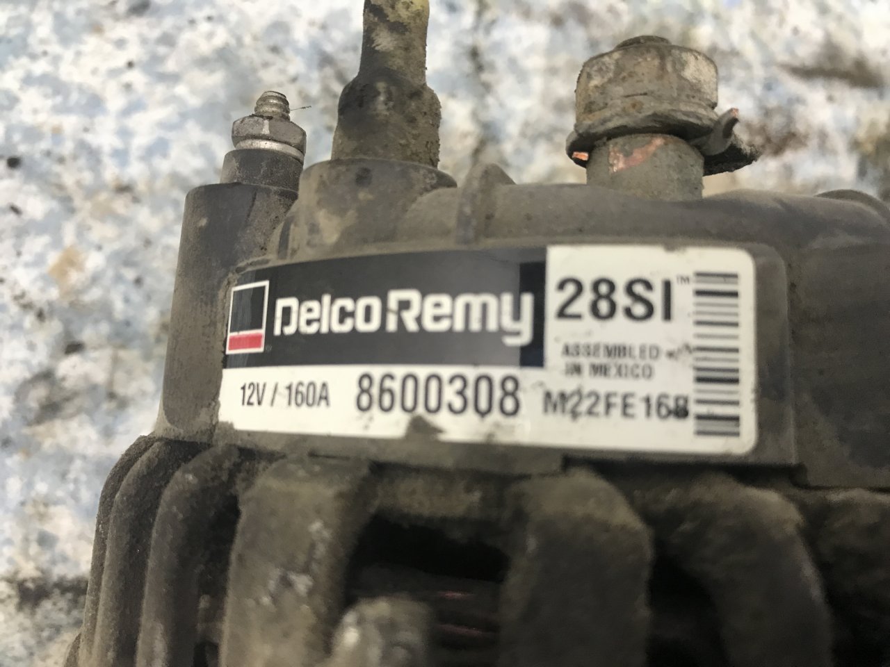 8600308 | Freightliner FLC112 Alternator for Sale