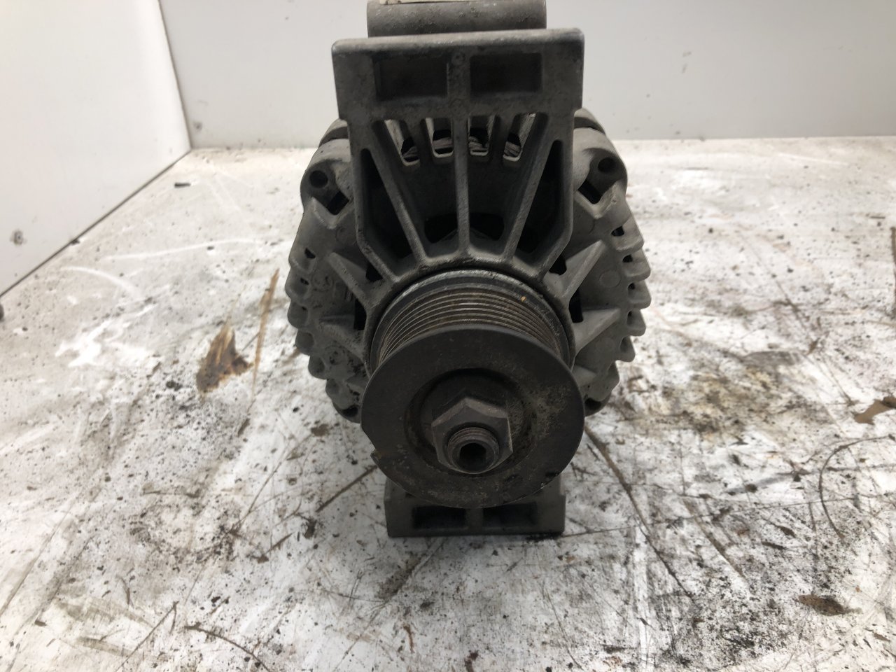 Freightliner FLD120SD Alternator for Sale