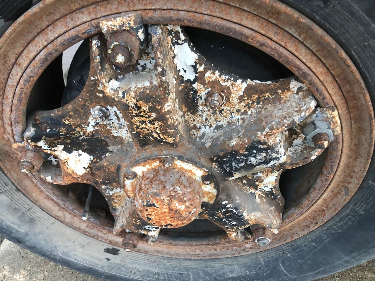 FA464 | Chevrolet C60 Hub for Sale