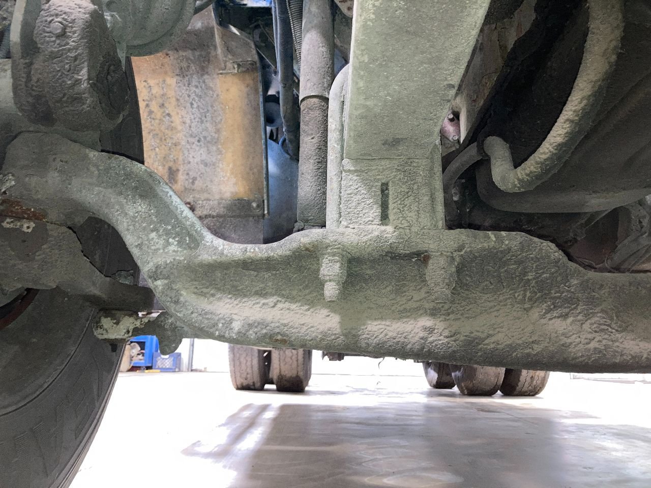 Eaton E-1202I Axle Assembly, Front for Sale