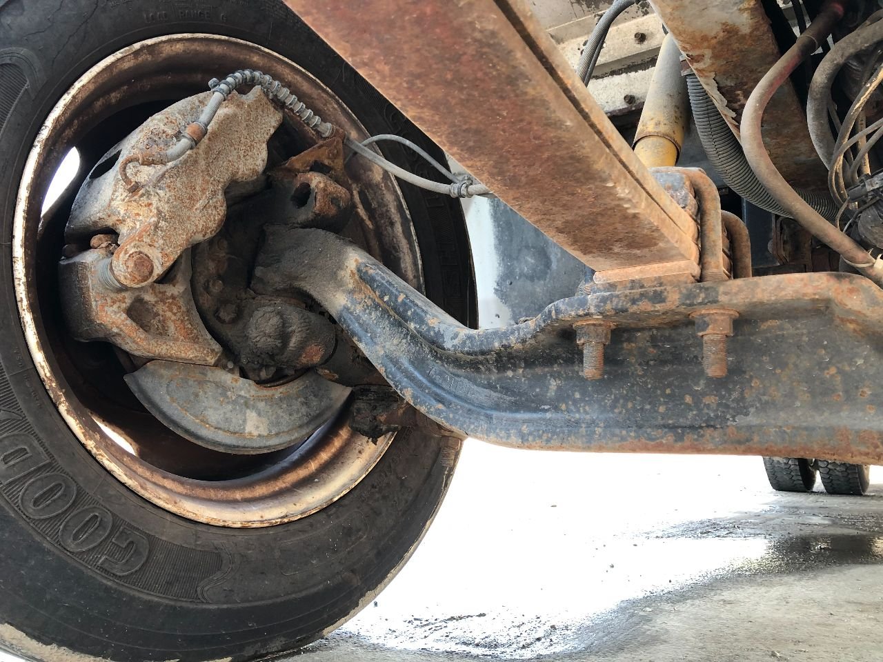 Spicer I-60 Front Axle Assembly for Sale