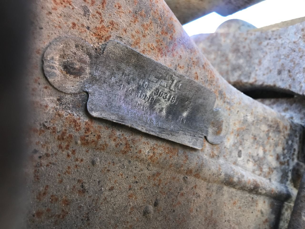 303191 | Eaton DS402 Axle Housing (Front / Rear) for Sale