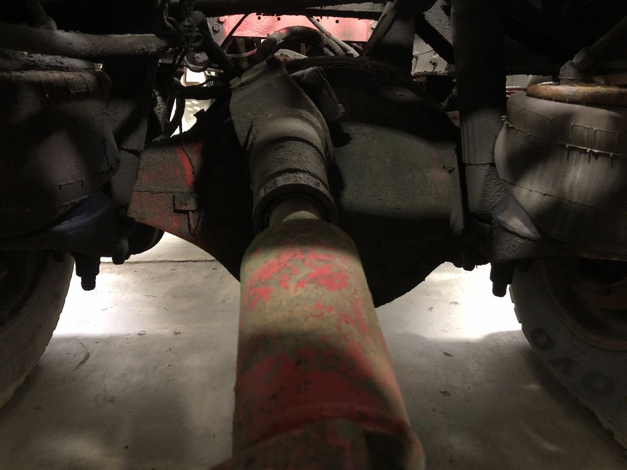 303191 | Eaton DS402 Axle Housing for Sale