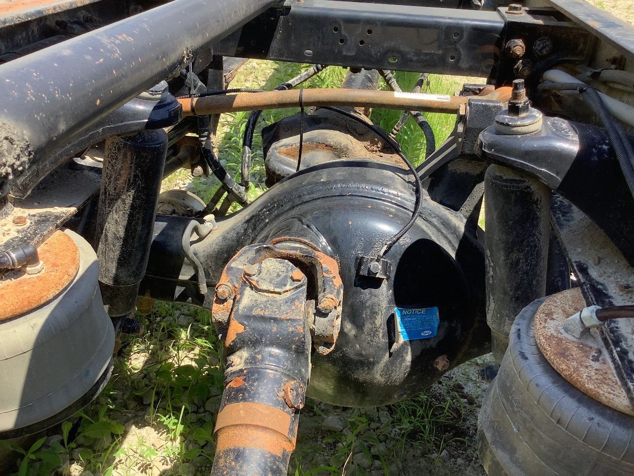 320648U | Eaton DSP41 Axle Housing for Sale