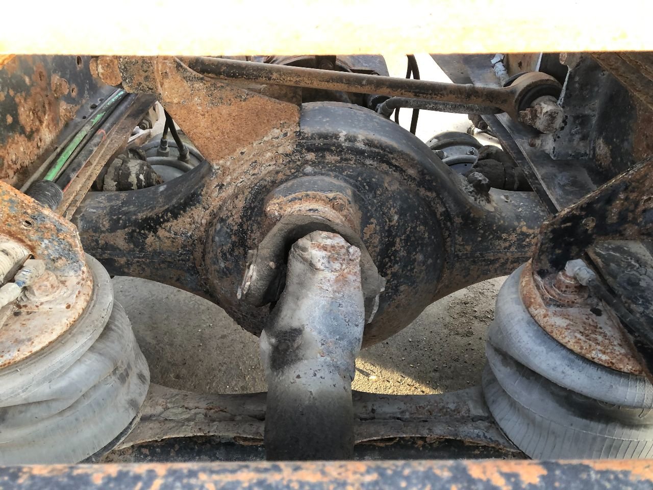 Spicer N400 Axle Housing for Sale