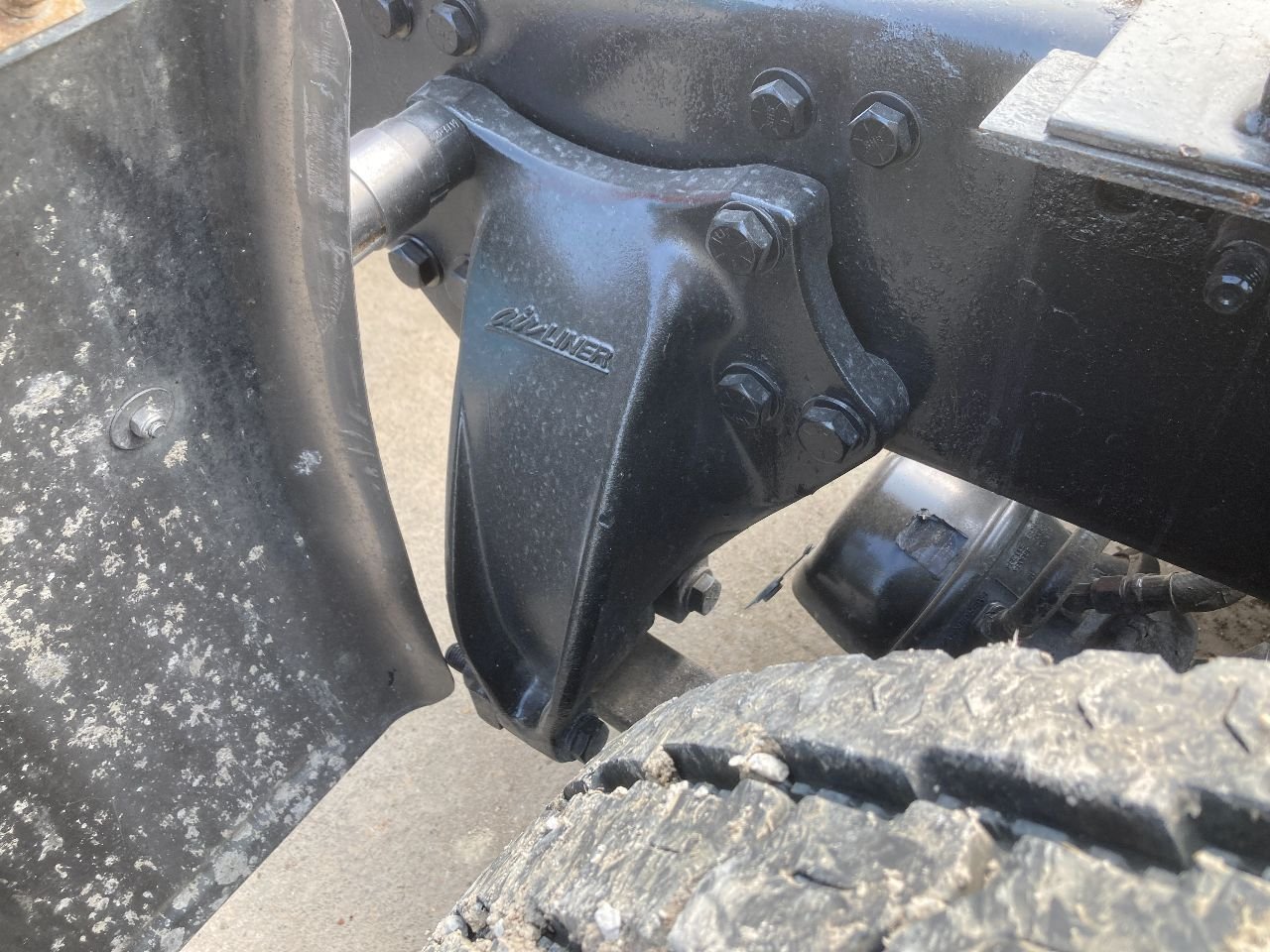 AVH07011719 | Meritor RD20145 Axle Housing for Sale