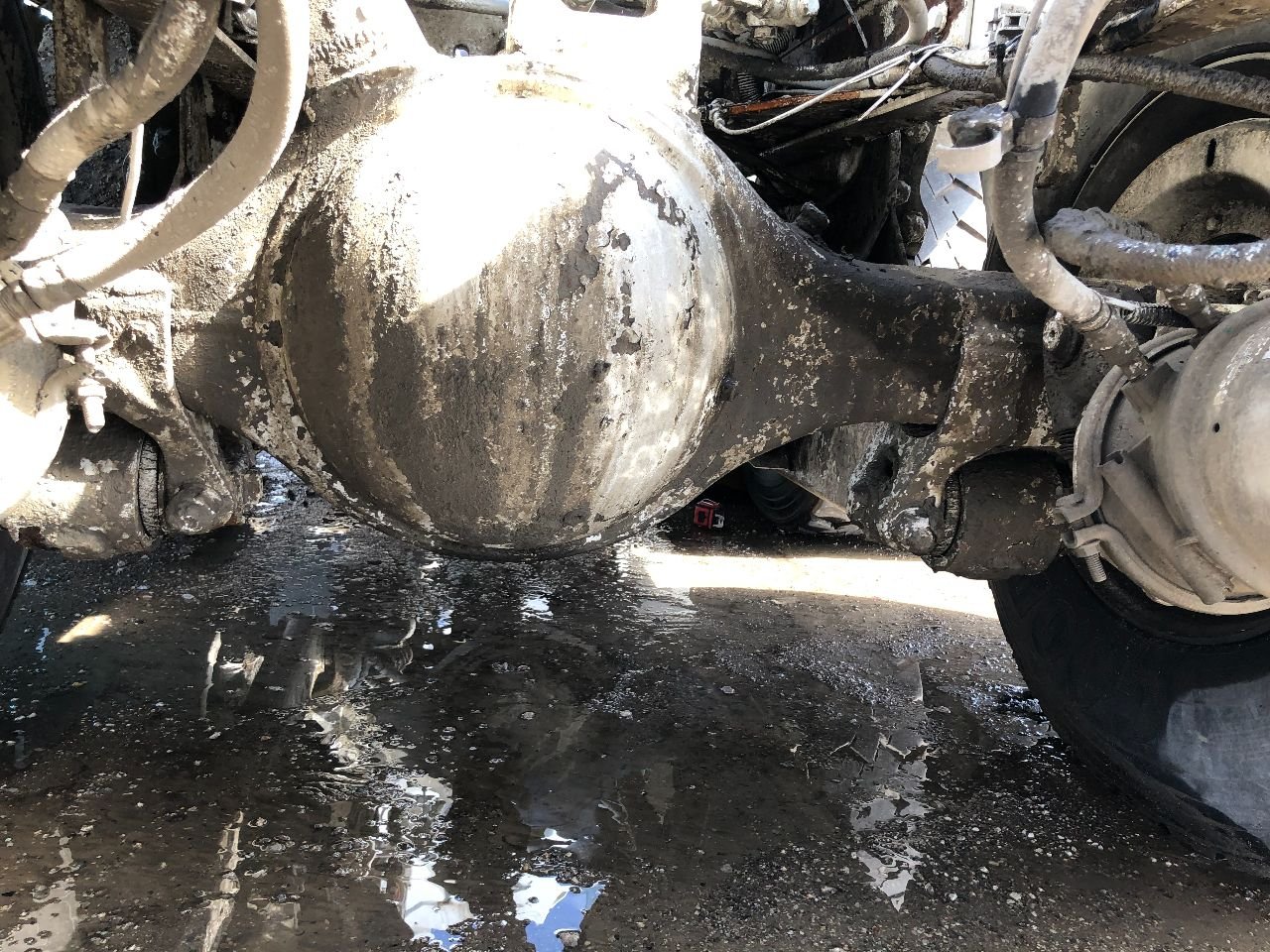 AVH05274232 | Meritor RR22145 Axle Housing (Rear) for Sale