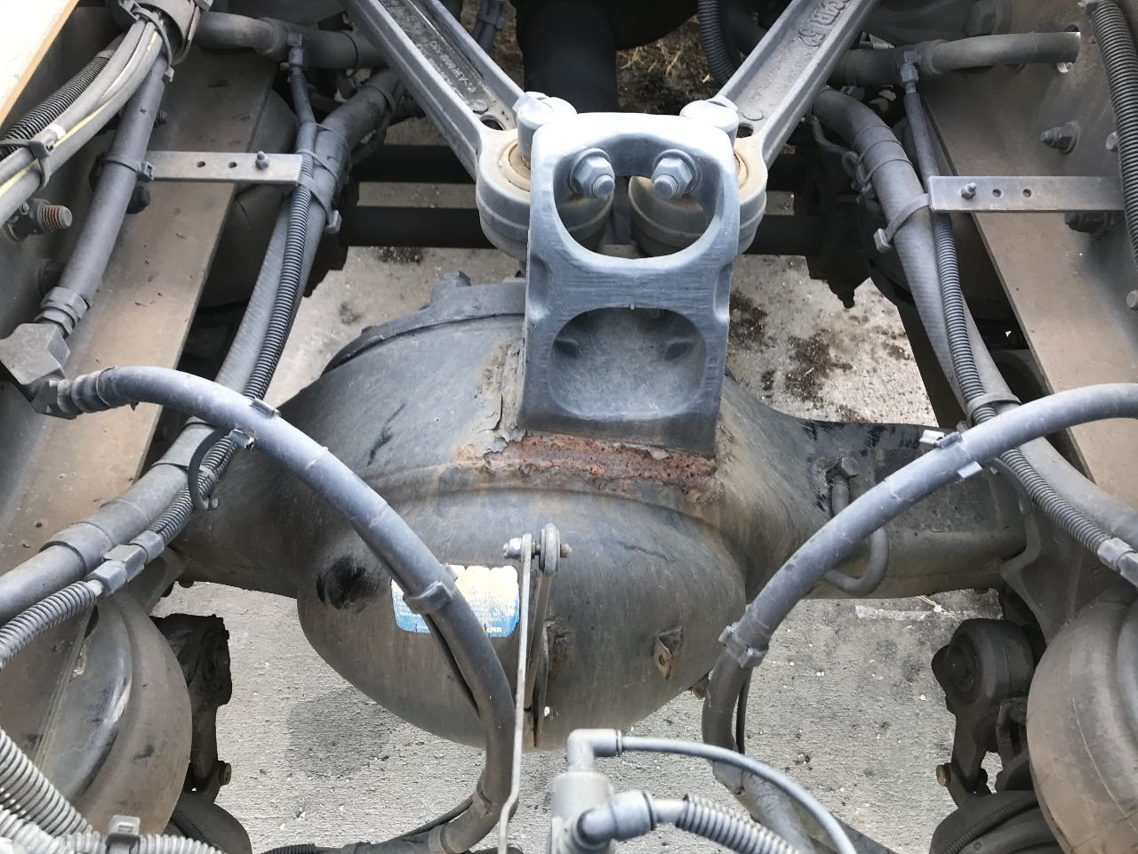 321502 | Eaton RSP41 Axle Housing (Rear / Rear) for Sale