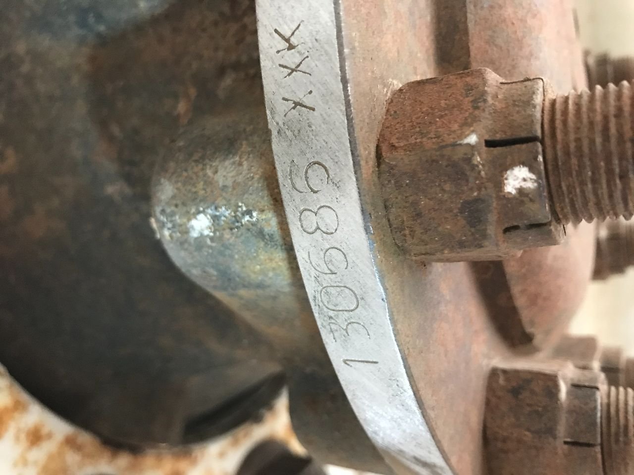 Eaton 130686 Axle Shaft for Sale