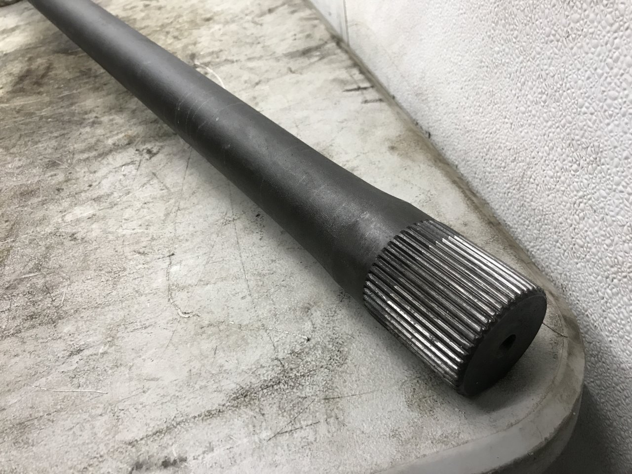 21404109 | Mack 68KHF47P4 Axle Shaft for Sale