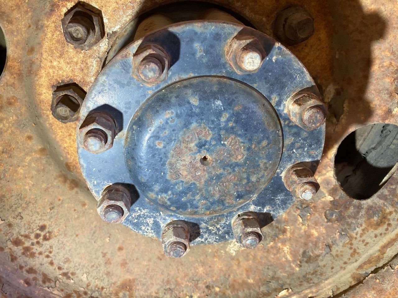 68KHF47P4 | Mack 21404109 Axle Shaft for Sale