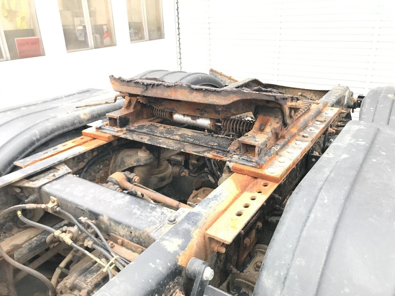 JSK37USA-A-051-2 | Holland FW8 Fifth Wheel for Sale