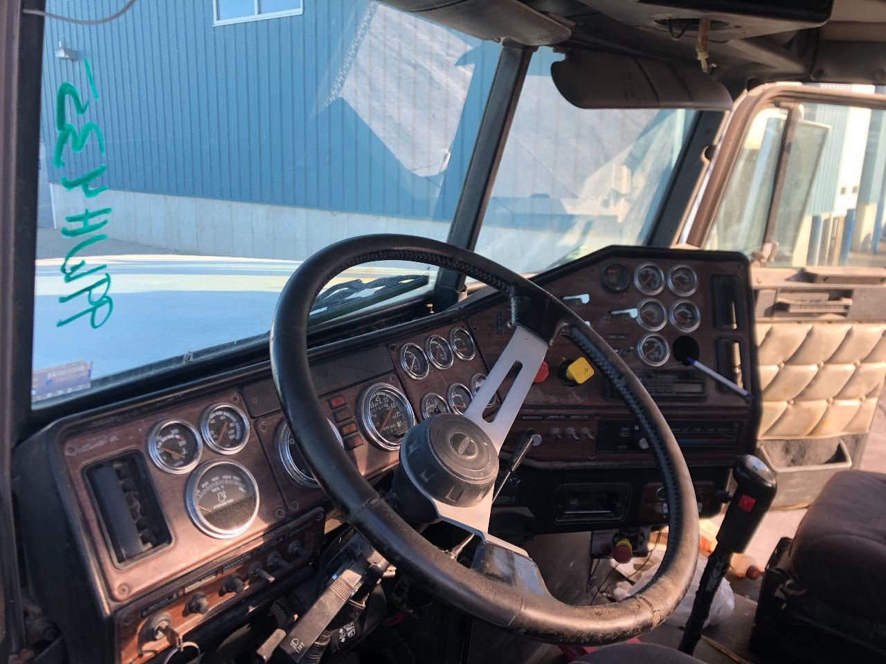 Freightliner CLASSIC XL Dash Assembly for Sale