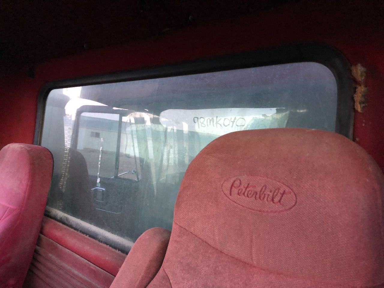 Mack CL600 Back Glass for Sale