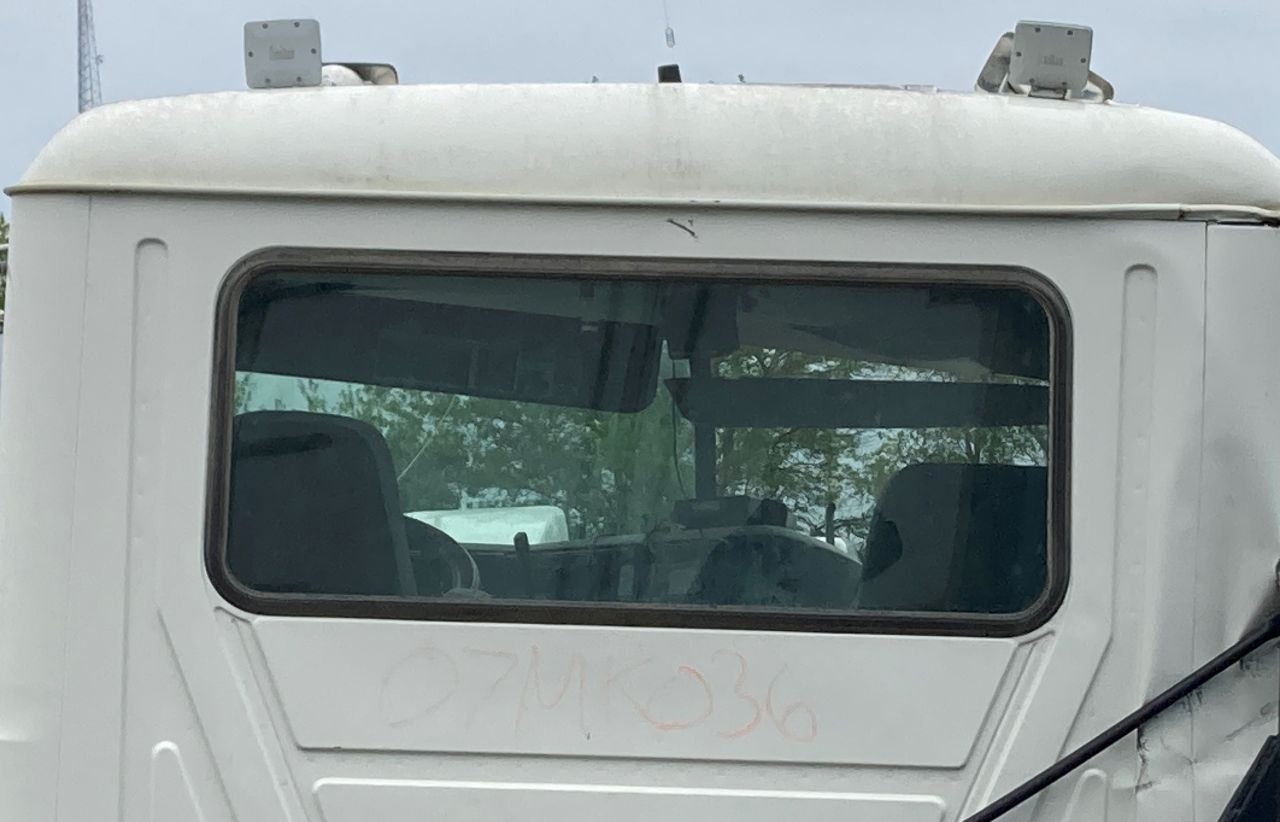 Mack CTP (GRANITE) Back Glass for Sale