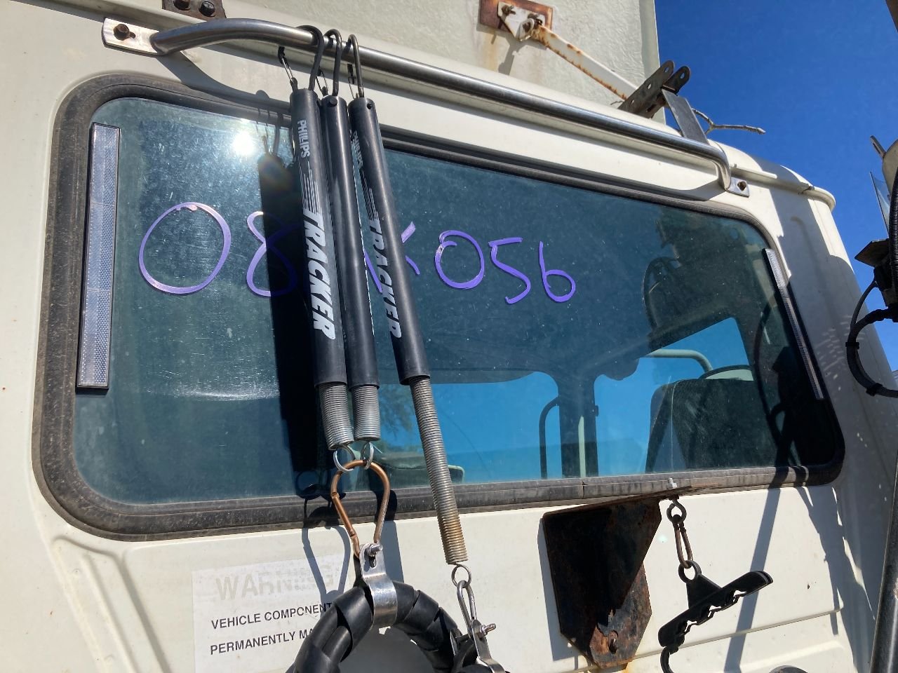 Mack AN (ANTHEM) Back Glass for Sale