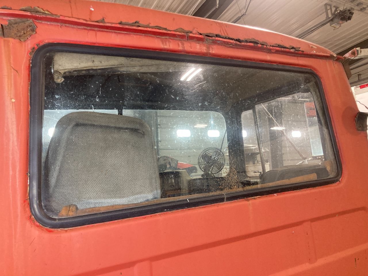 Mack RS600 Back Glass for Sale