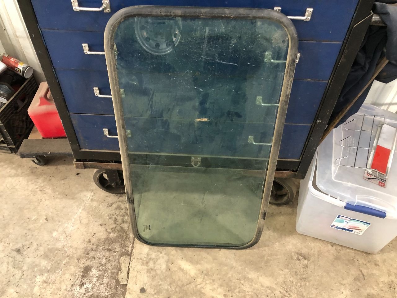 Kenworth T880 Back Glass for Sale