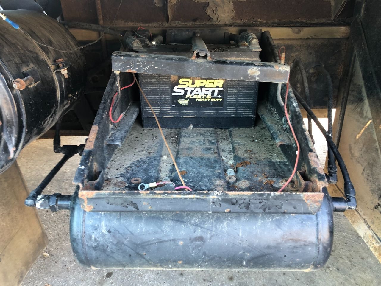 Peterbilt 200 LCF Battery Box for Sale