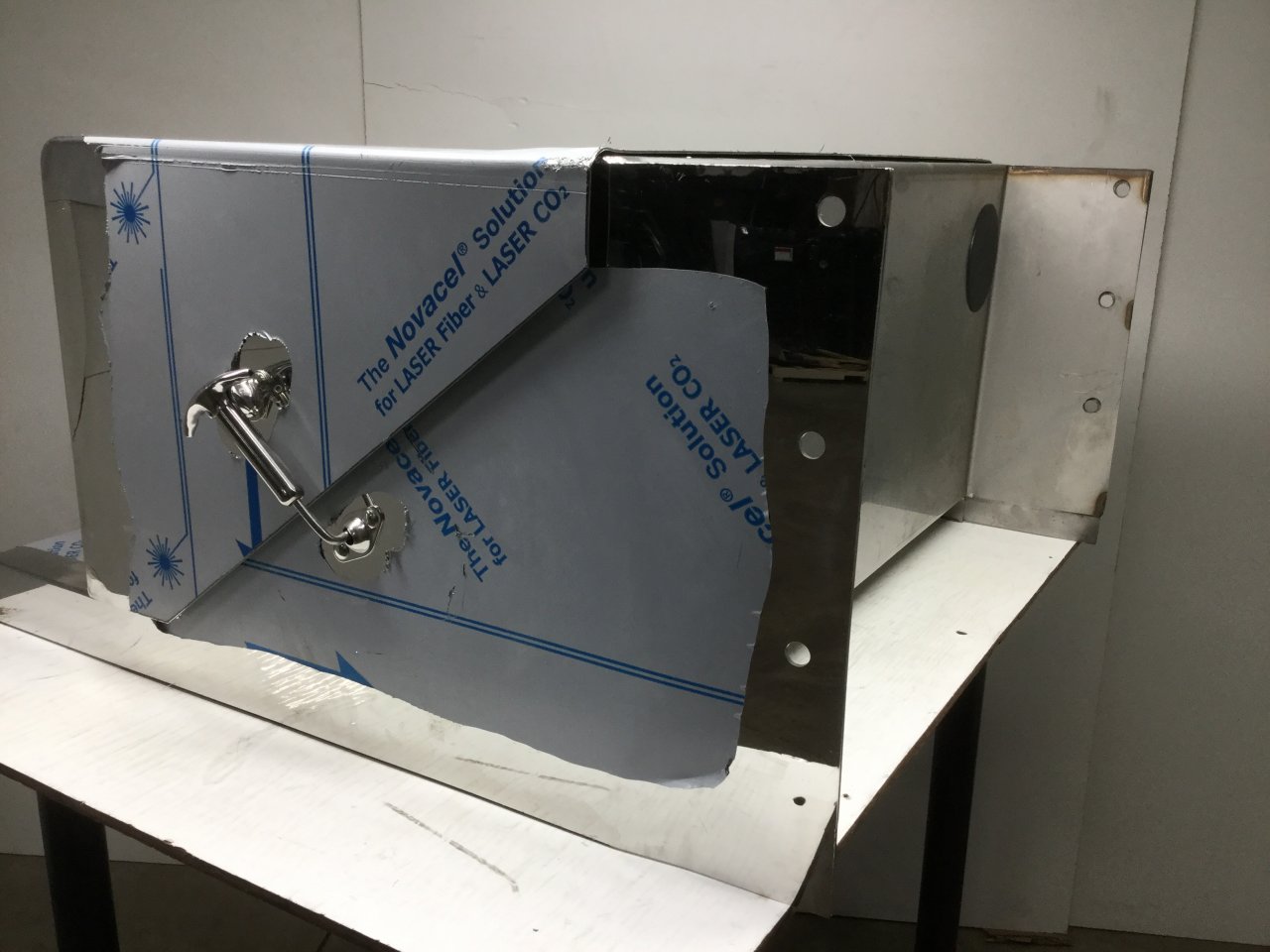 01-05153000 | Peterbilt 389 Battery Box for Sale