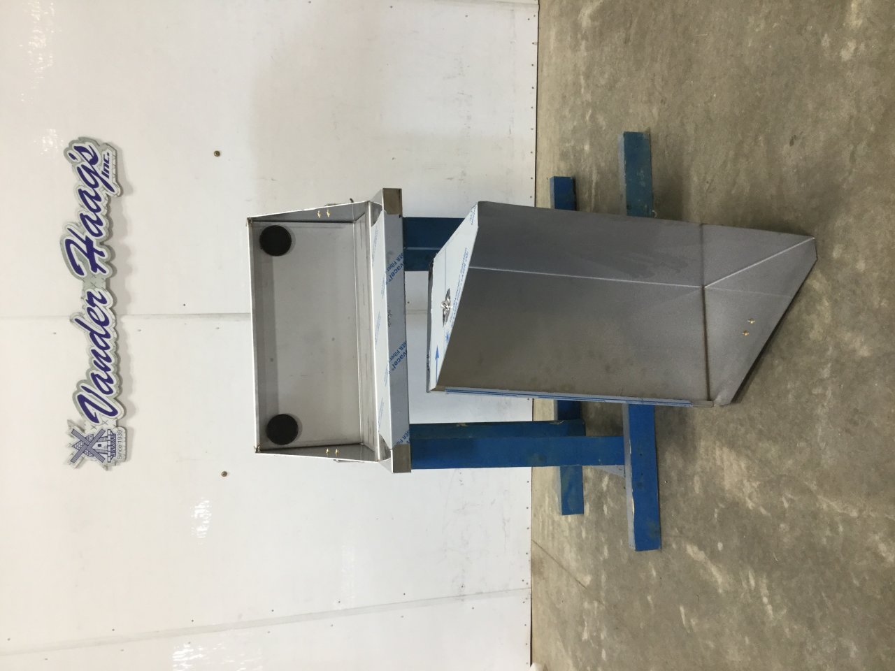 01-05153001 | Peterbilt 389 Battery Box for Sale