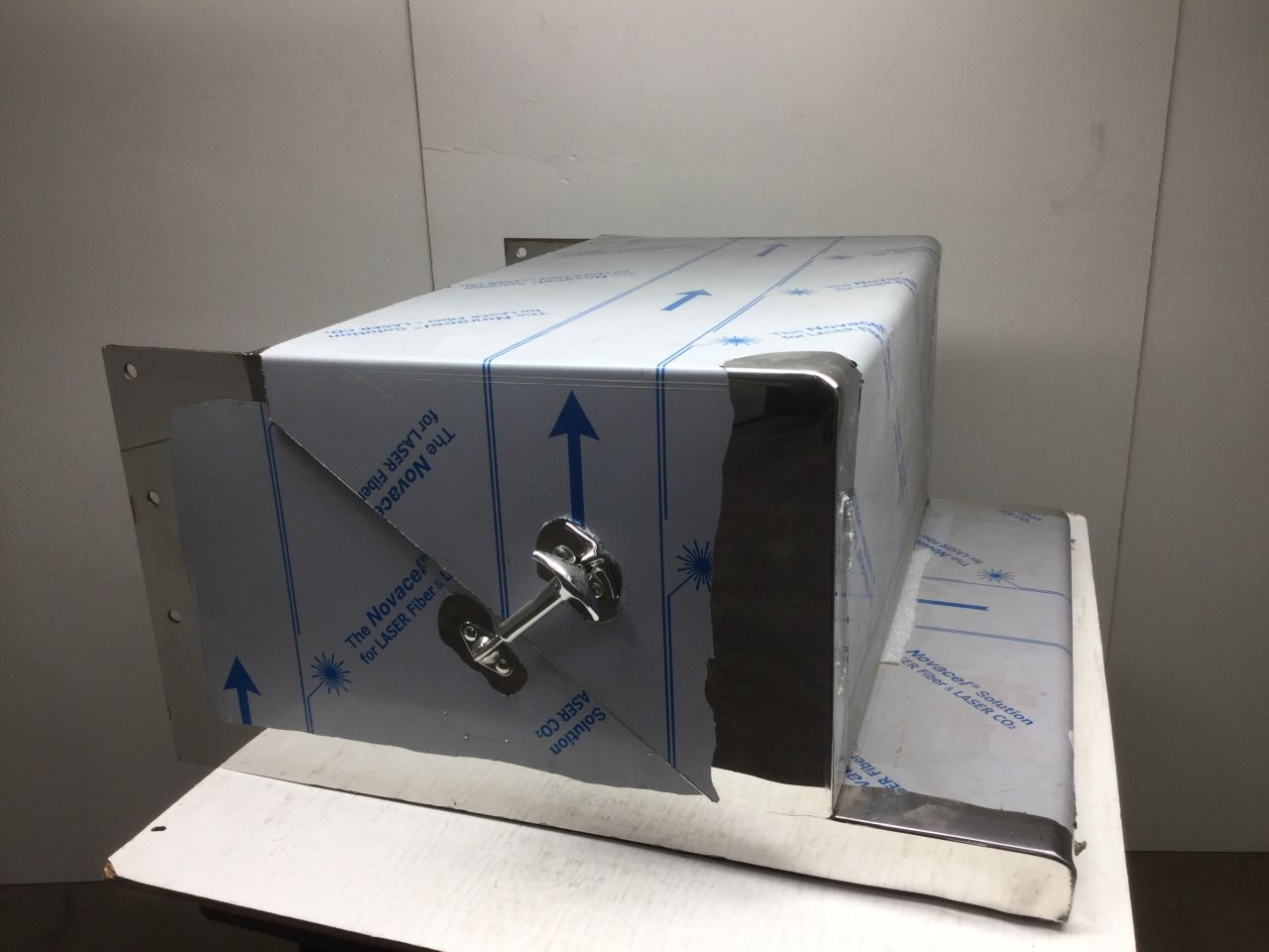 01-05153000 | Peterbilt 389 Battery Box for Sale