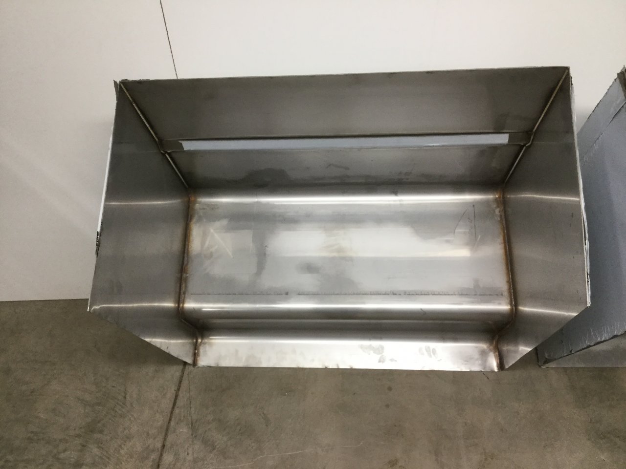 01-05153002 | Peterbilt 389 Battery Box Cover for Sale