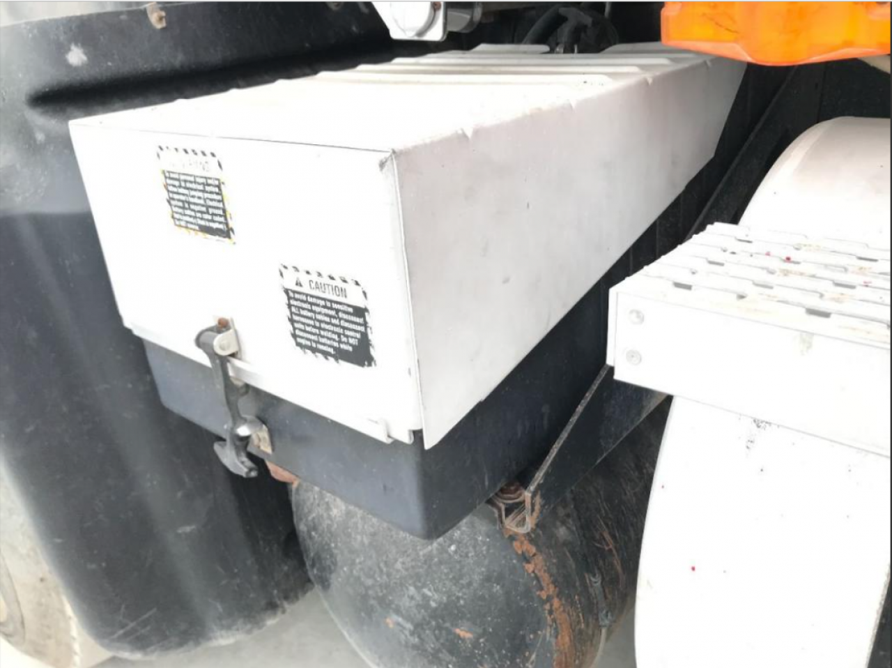 Mack CV GRANITE Battery Box Cover for Sale