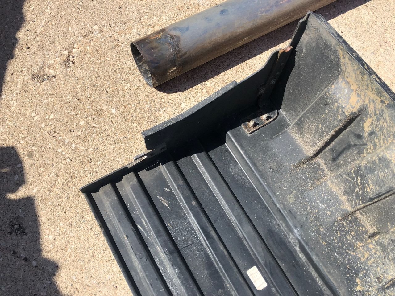 3999393C4 | International LT Battery Box Cover for Sale