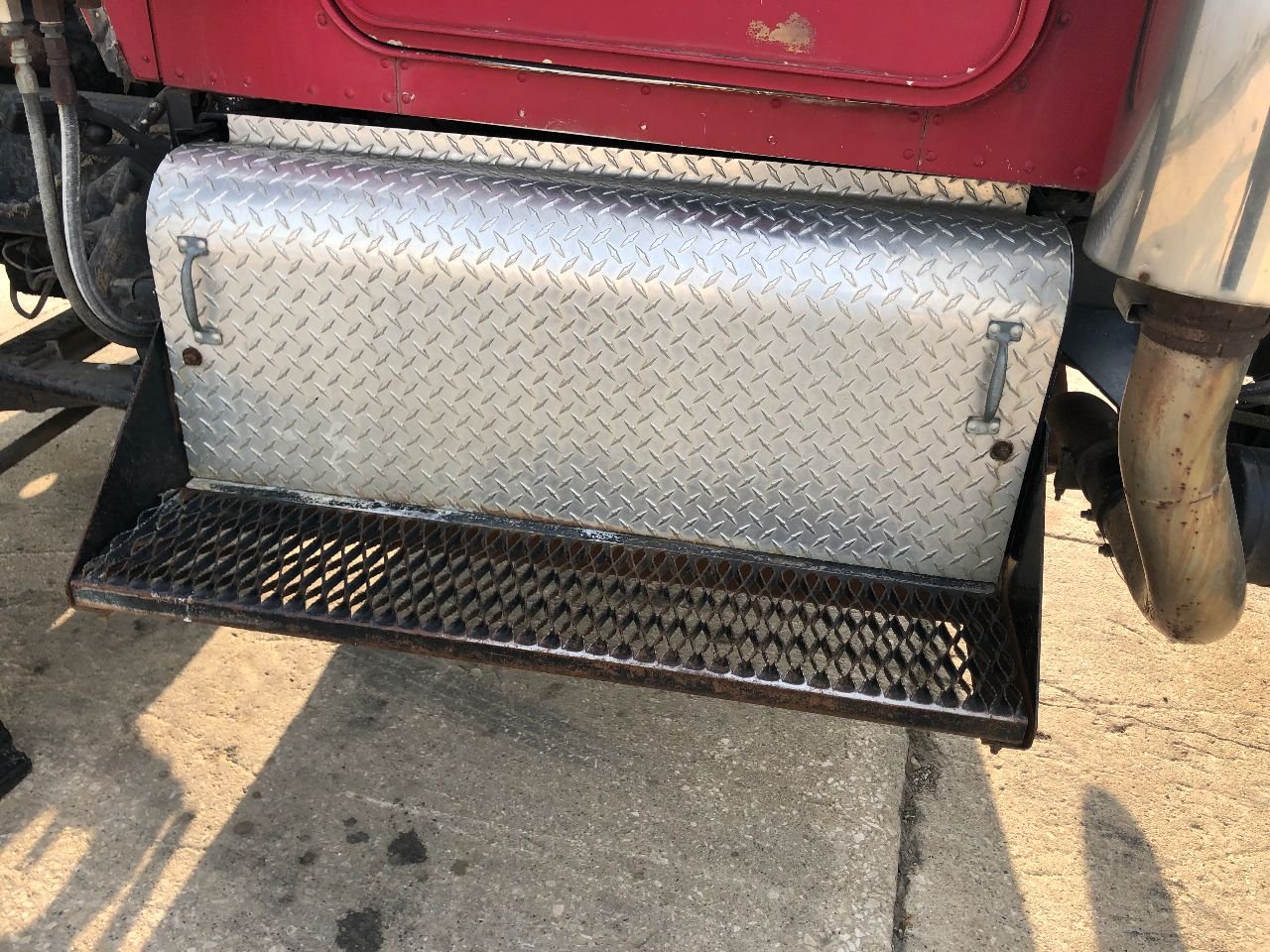 Kenworth W900A Battery Box for Sale