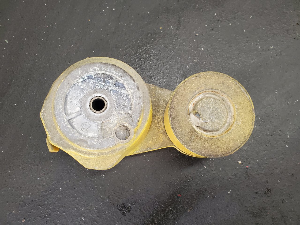 2002279 | CAT C15 Belt Tensioner for Sale