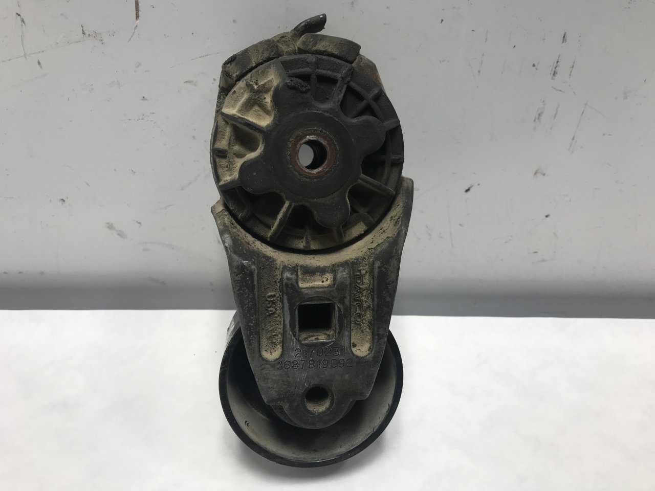 1687819C92 | International DT466E Belt Tensioner for Sale