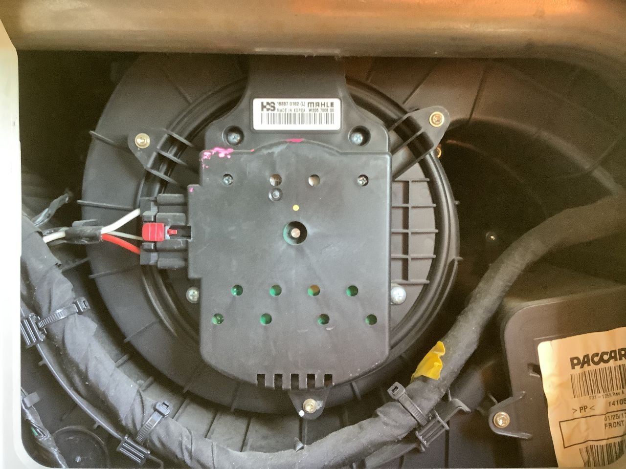 W205 7008 00 | Peterbilt 579 Blower Motor (HVAC) for Sale