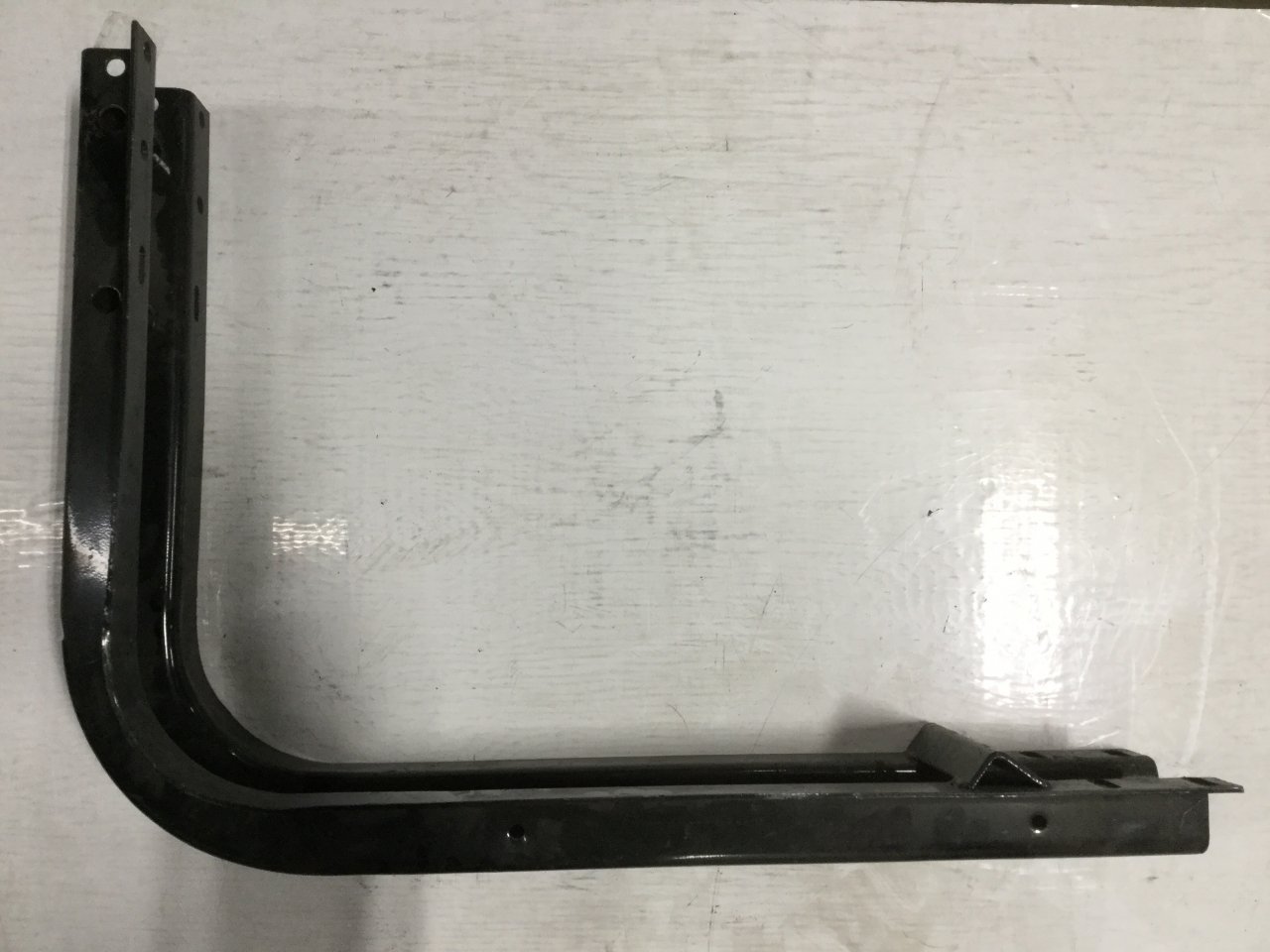 29-0601006 | International 4400 Bracket, Skirt for Sale