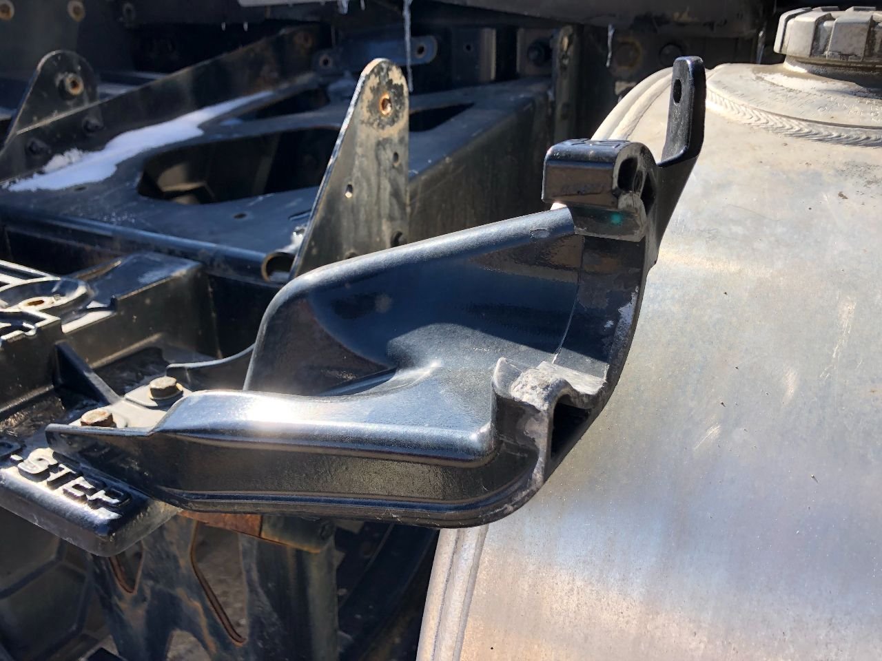 A35-1711R | Kenworth T680 Bracket, Skirt for Sale