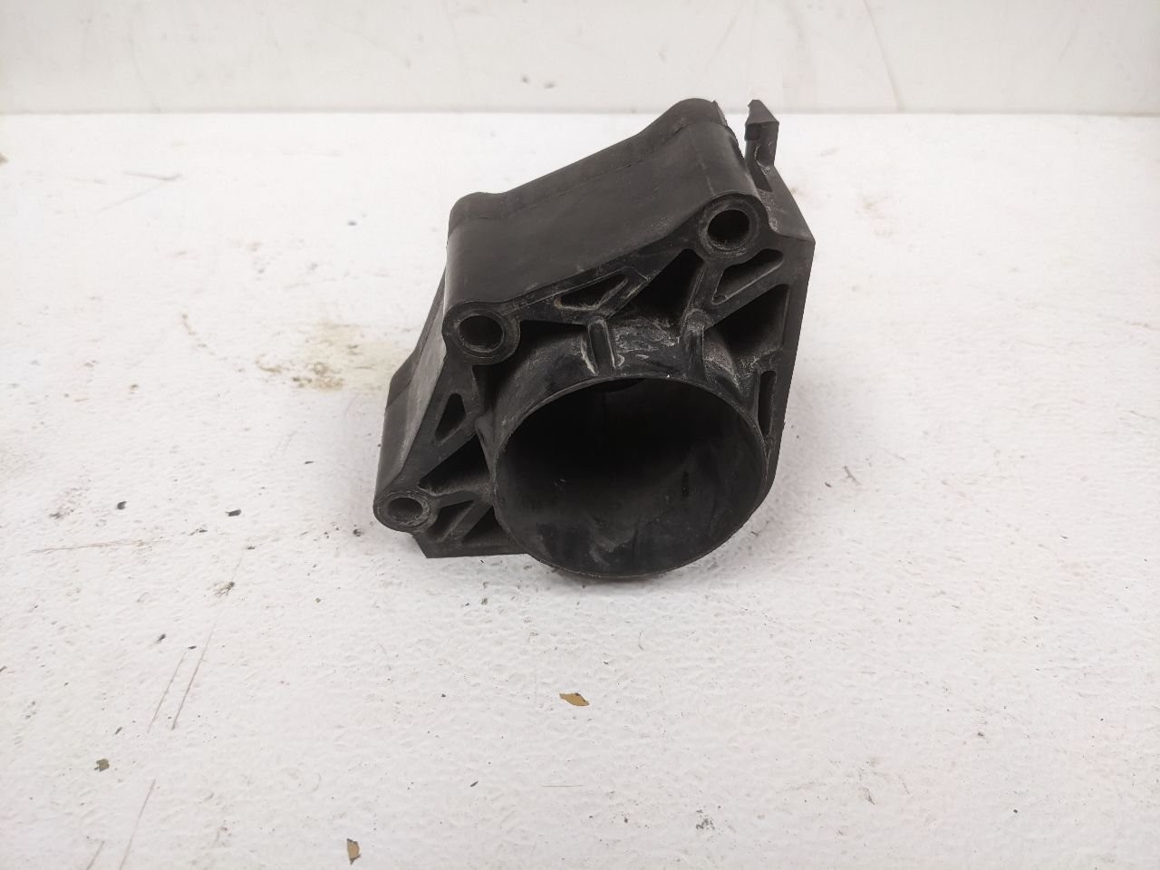 A85-1455 | Kenworth T680 Bracket, Skirt for Sale