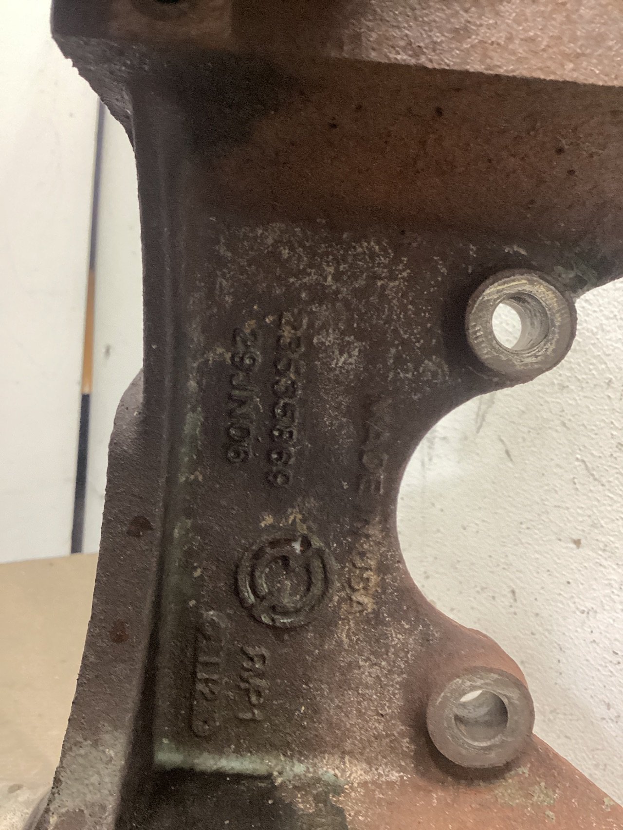 Detroit 60 SER 12.7 Engine Bracket for Sale
