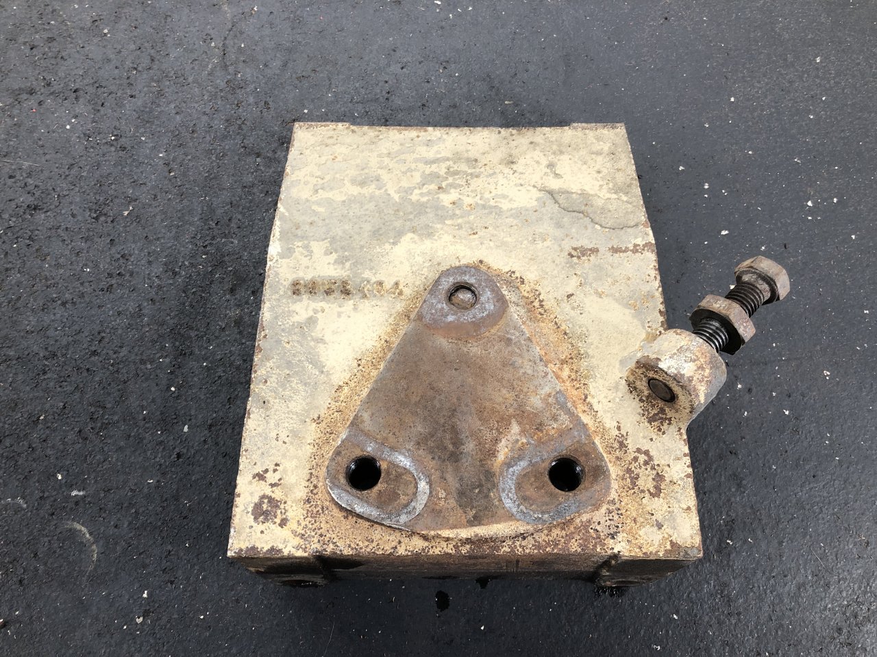 Cummins BCIV 88NT Engine Bracket for Sale