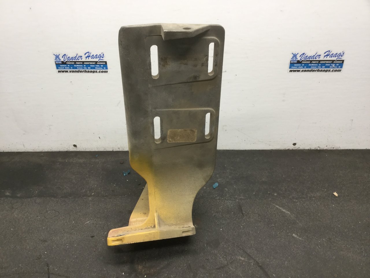 146-0193 | CAT C15 Engine Bracket for Sale