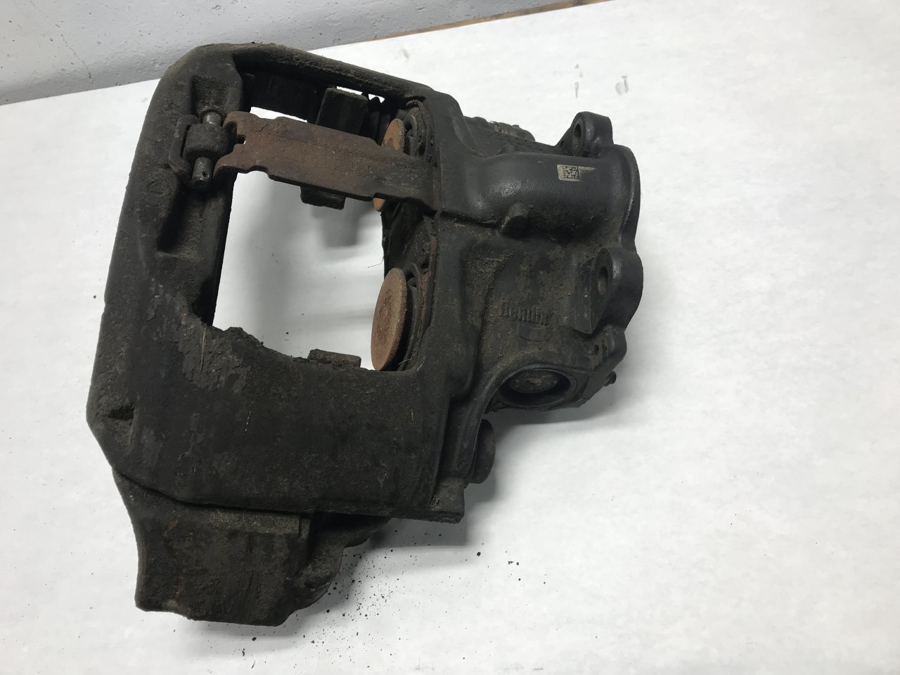 Z035247 | Freightliner COLUMBIA 120 Caliper for Sale