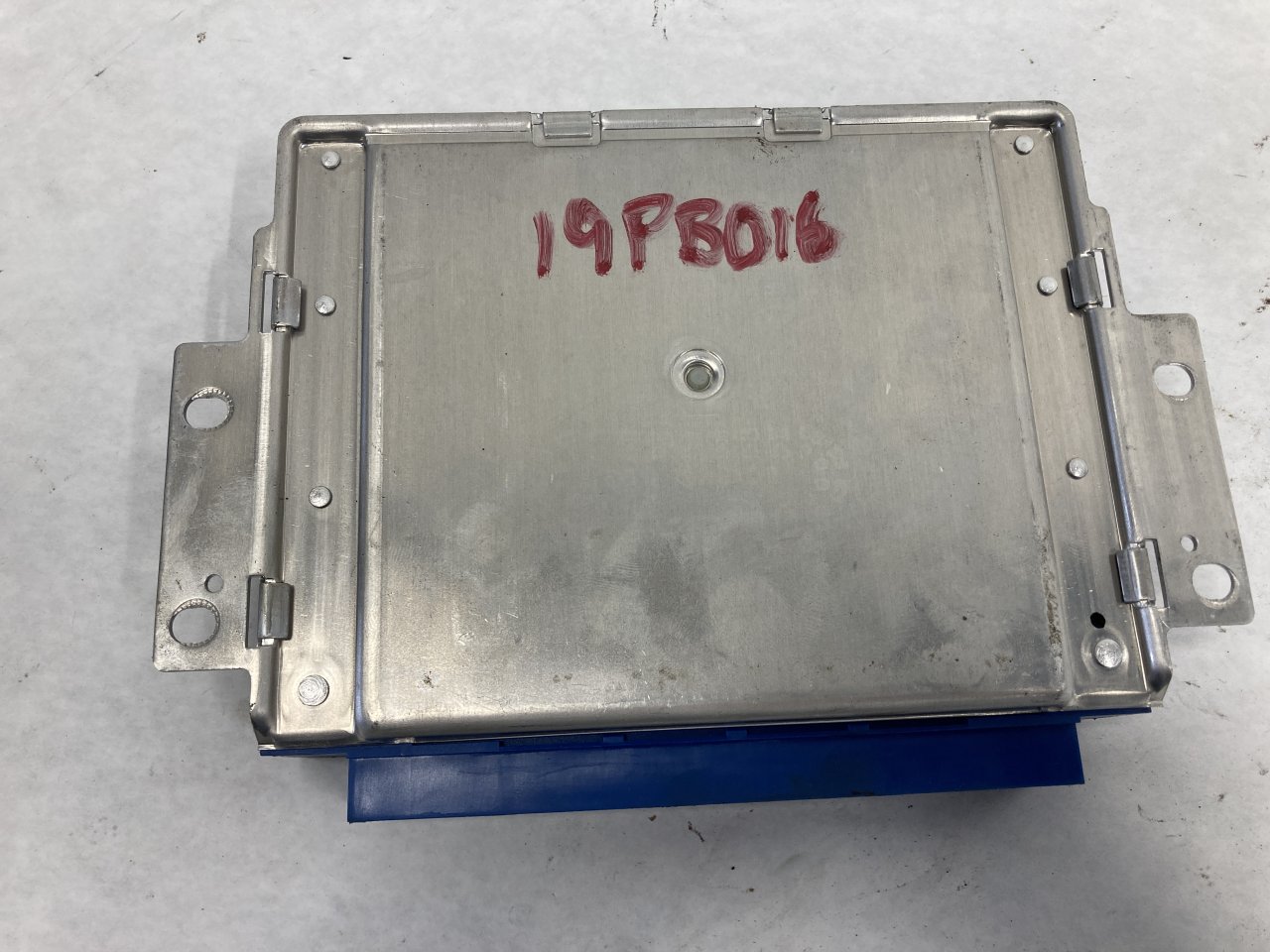 Q27-6073-309 | Peterbilt 579 Brake Control Module (ABS) for Sale