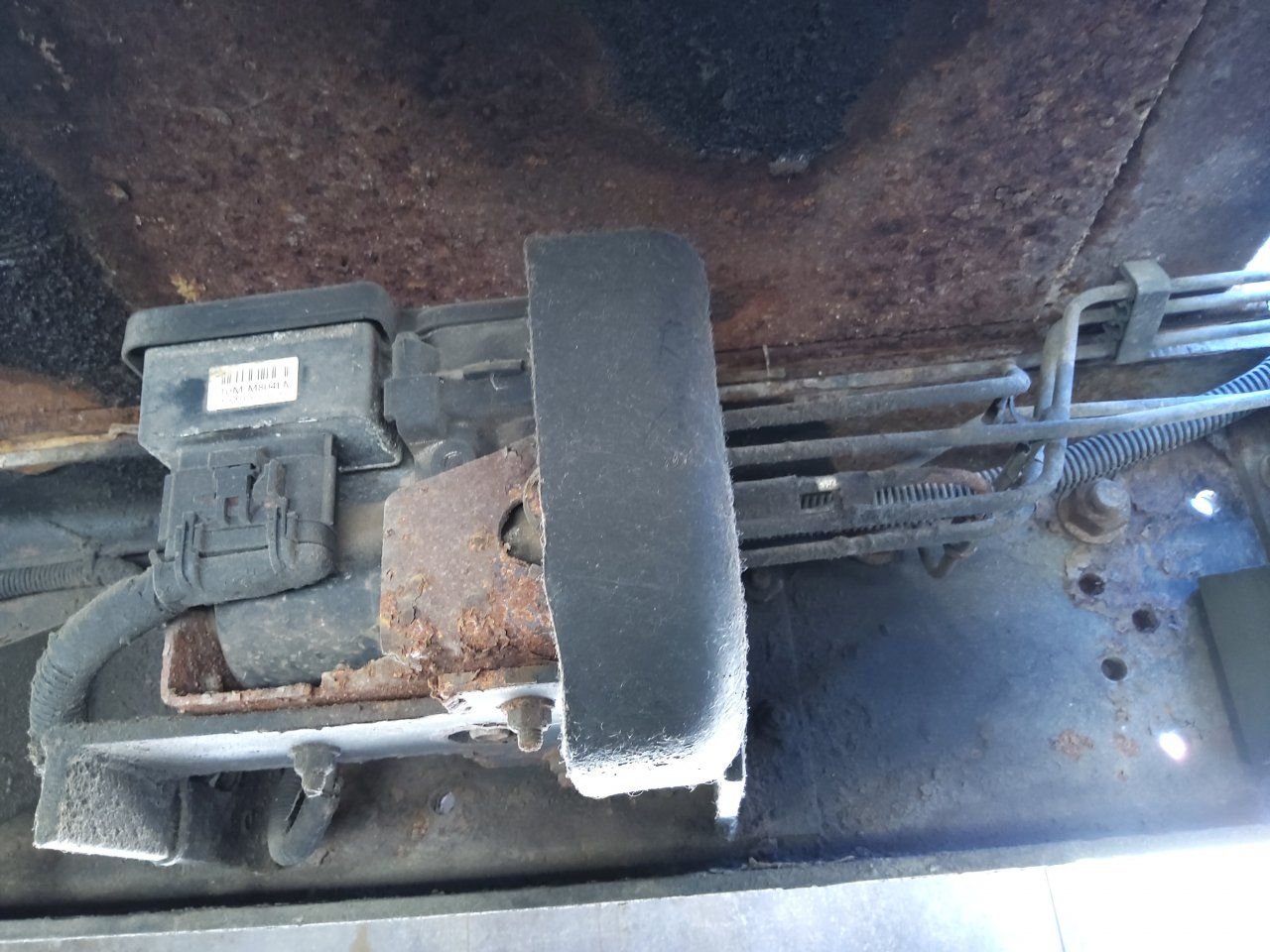 13499808-B | GMC C7500 Brake Control Module (ABS) for Sale
